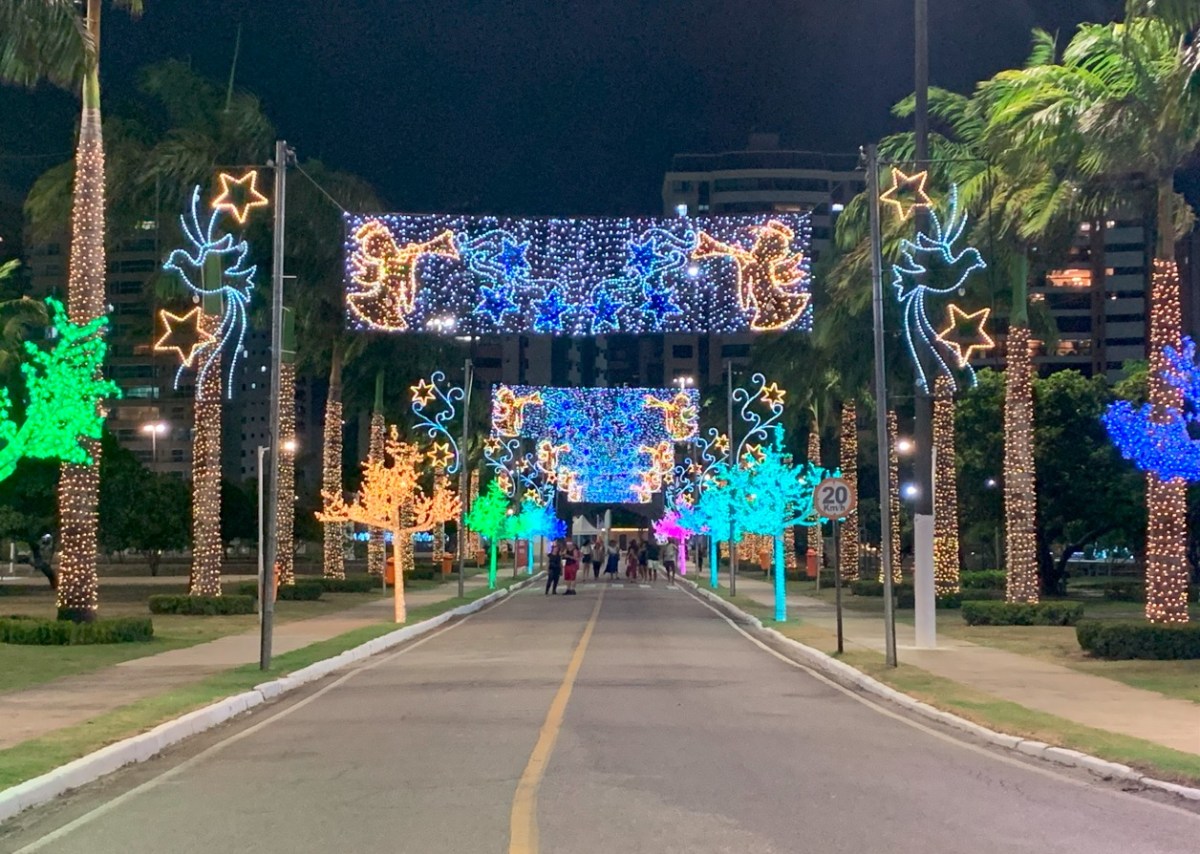 Iluminação de Natal será inaugurada nesta segunda-feira – FaxAju ...